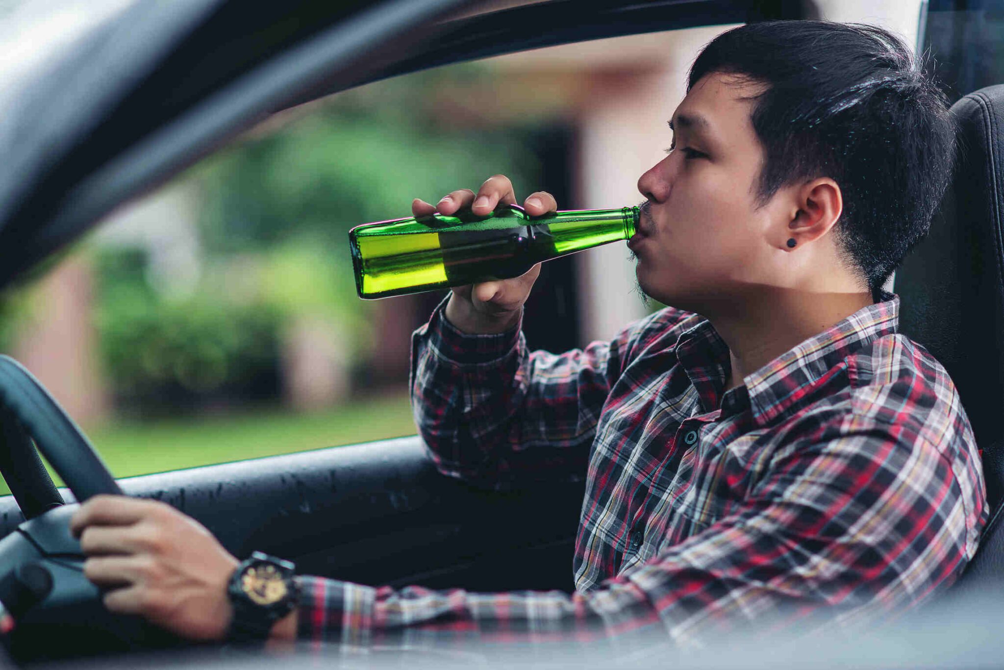 What Are the Traits of an Alcoholic? - Holina Rehab